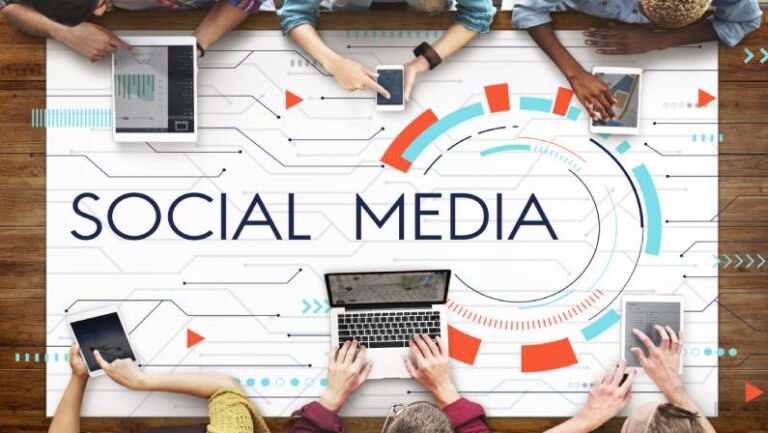 What is Community Management in Social Media? | LeadOrigin